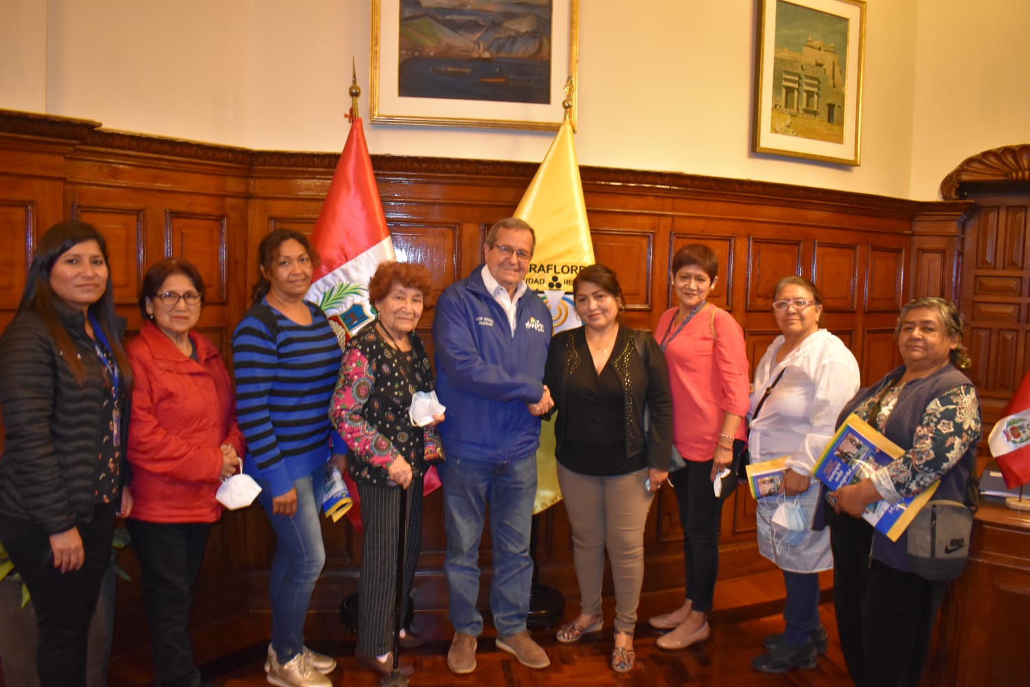 Integrantes del Vaso de Leche de Miraflores se reunieron con alcalde ...
