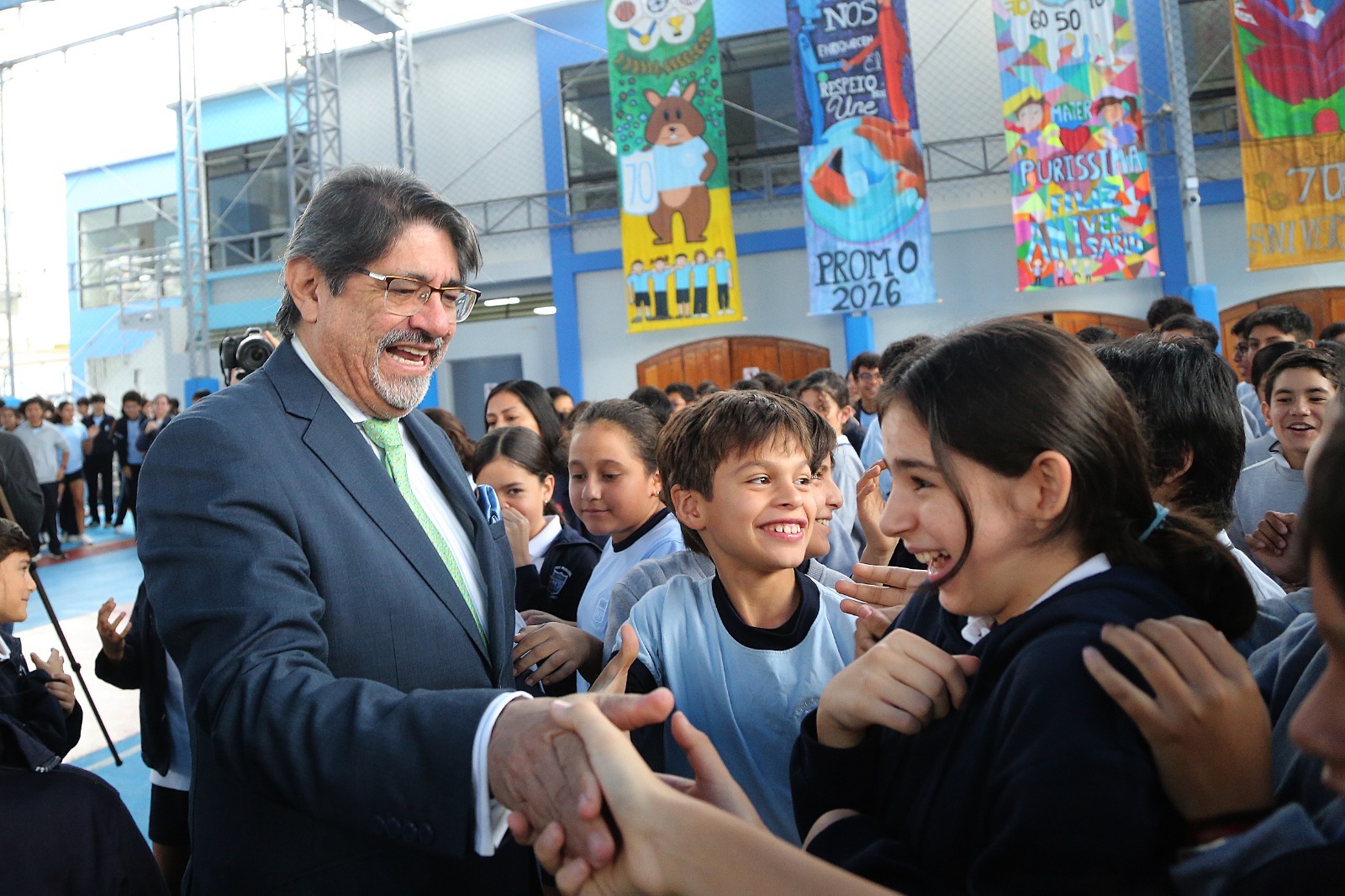 Juramentan integrantes del municipio escolar del Colegio Mater ...