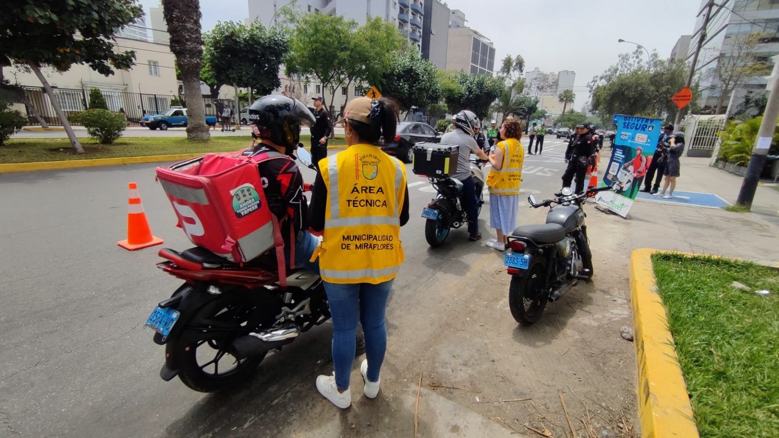 Miraflores: más de 400 nuevos conductores de motos delivery ya se encuentran empadronados ...