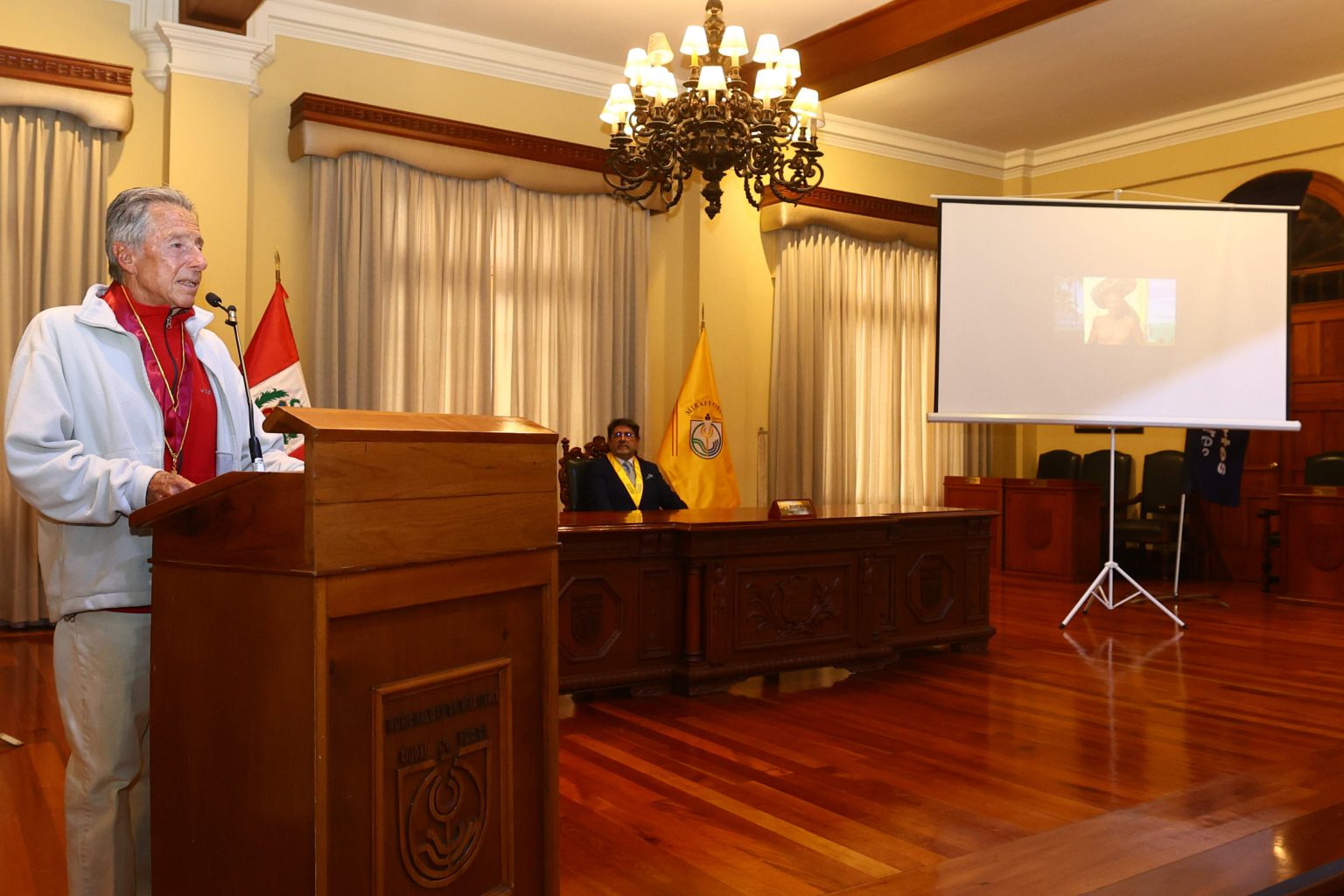 Miraflores reconoce a leyenda peruana Felipe Pomar, primer ...