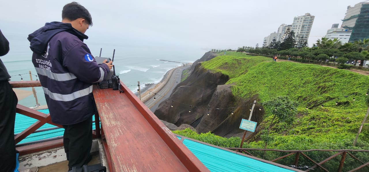 Alerta de tsunami: drones de la municipalidad de Miraflores monitorean ...